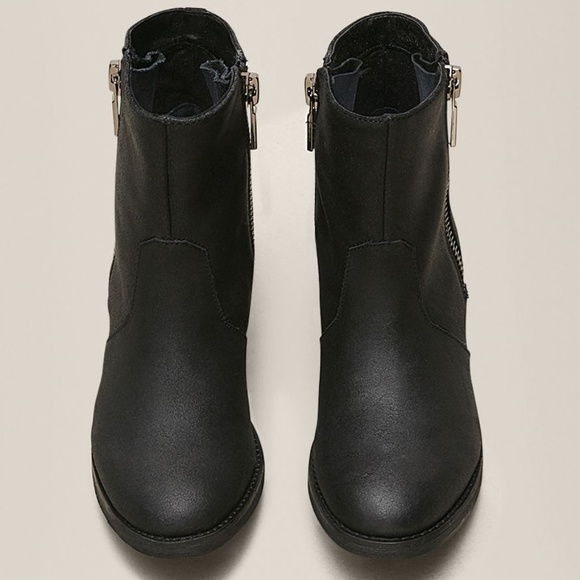 Kenneth Cole | Shoes | Kenneth Cole Suede Leather Doublezip Ankle Boots ...